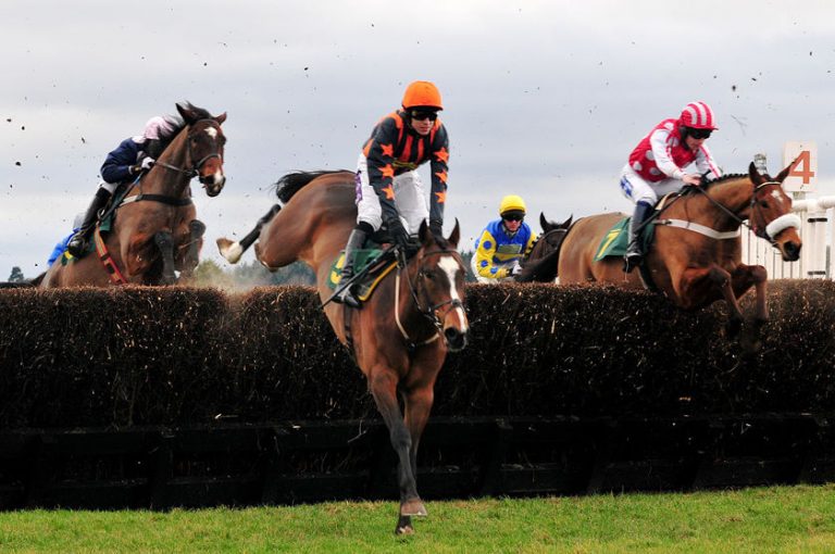Oldest and Youngest Grand National Winners - World of Horses
